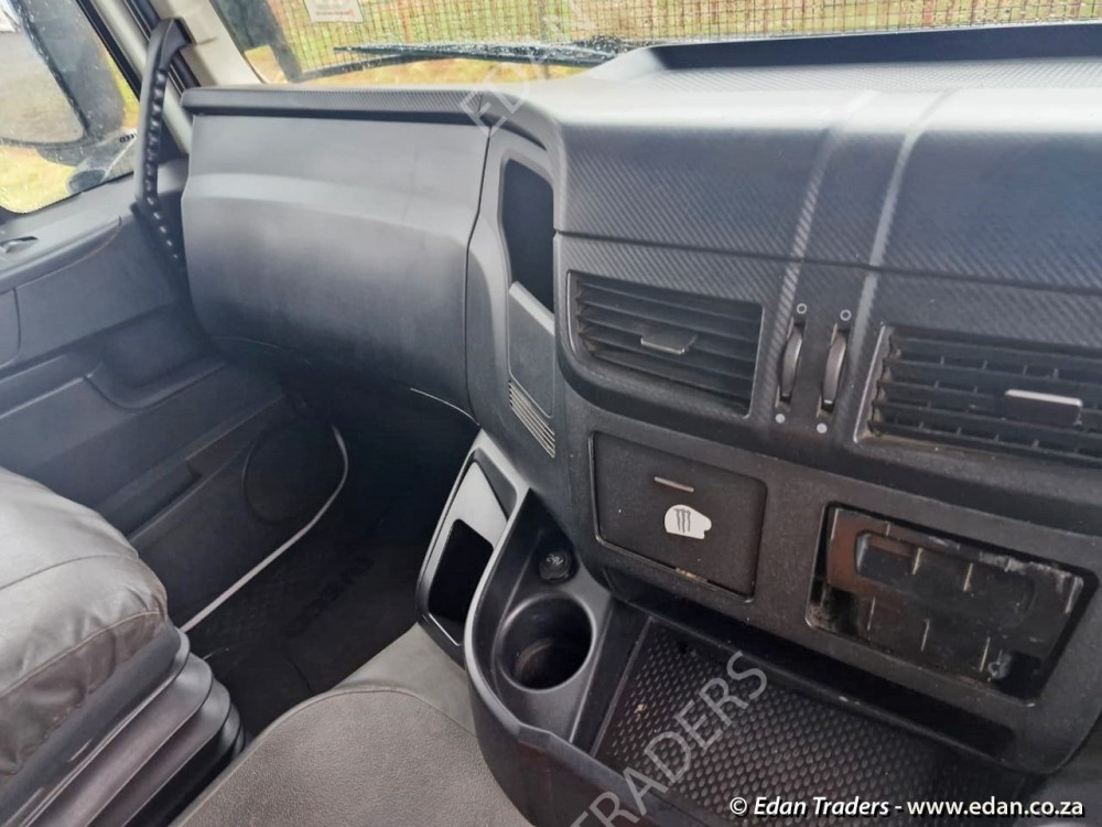 2019 Iveco Trakker double diff 10 cube tipper